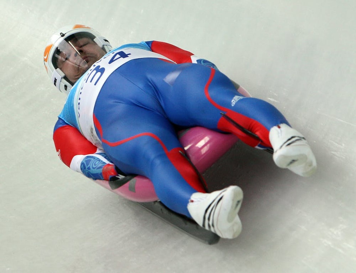 skeleton luge difference