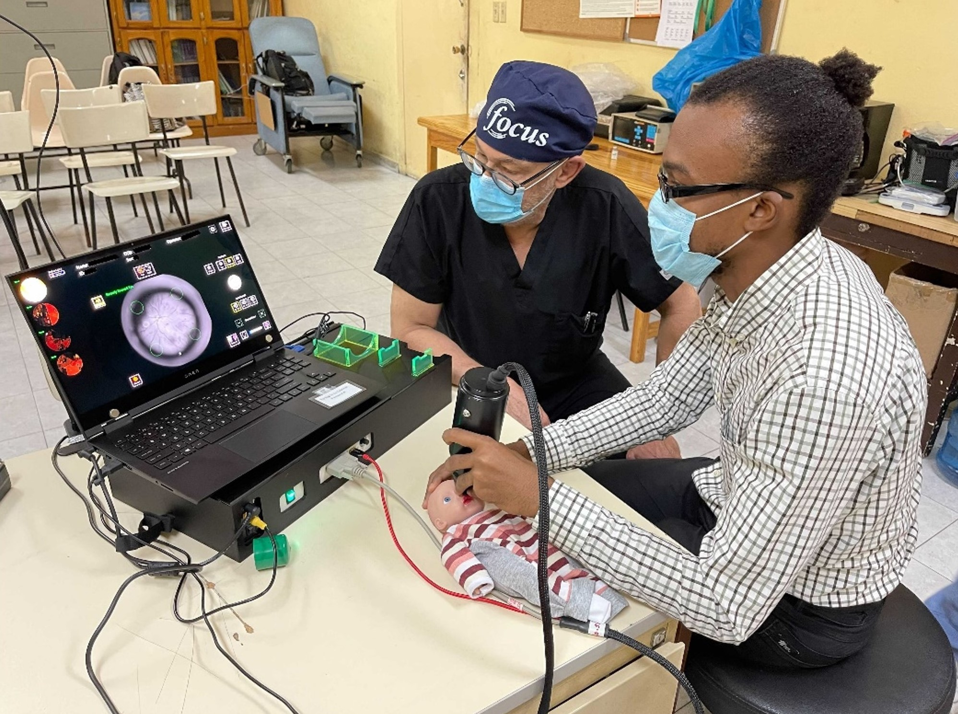 Case Study: Retinal Imaging Device Manufacturer Hits the Bullseye with ...